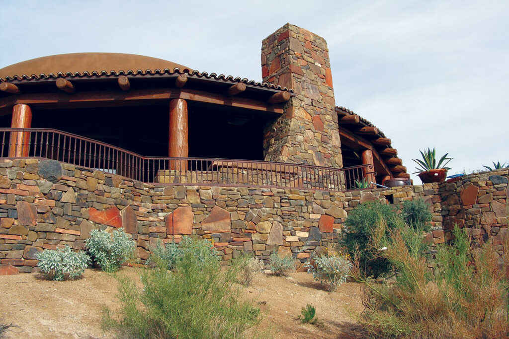 The Blend Collection | Natural Stone Veneer | Apache Stone