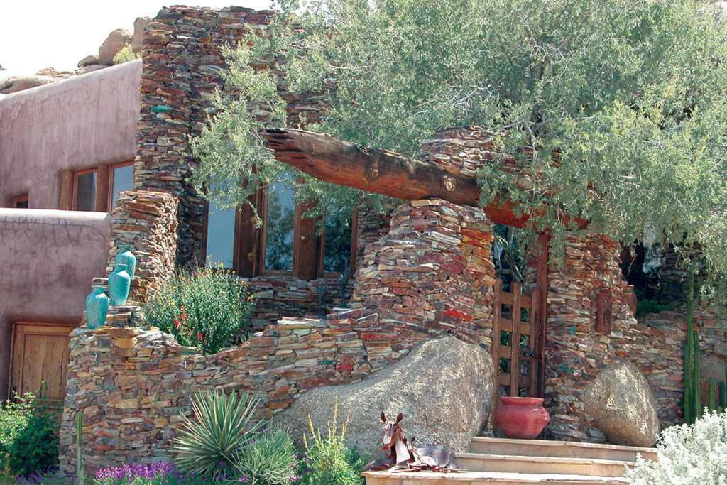 The Ledgestone Collection | Stone Veneer | Apache Stone