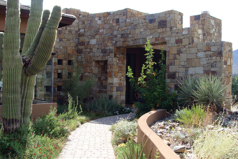 The Castlerock Collection | Stone Veneer | Apache Stone