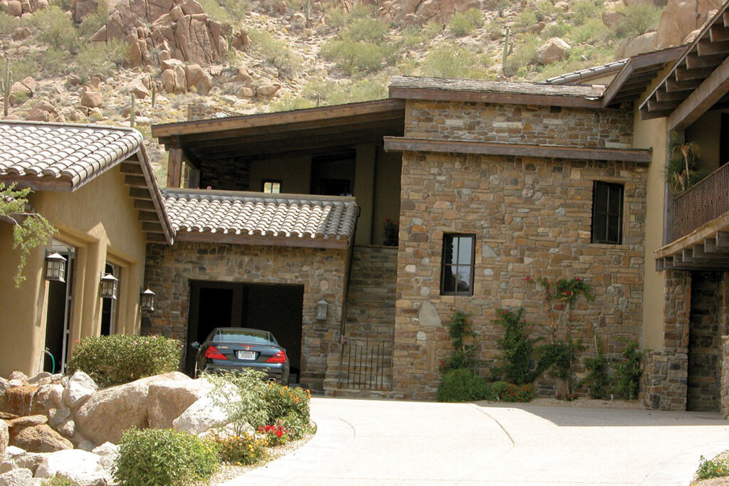 The Castlerock Collection | Stone Veneer | Apache Stone
