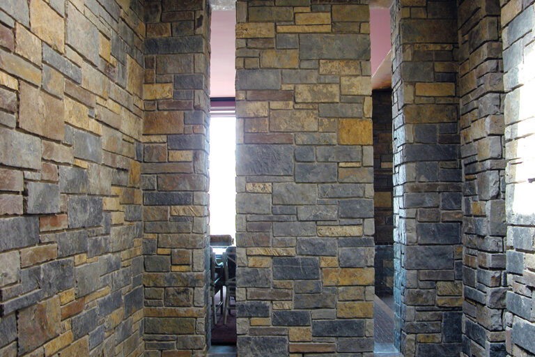 The Castlerock Collection | Stone Veneer | Apache Stone