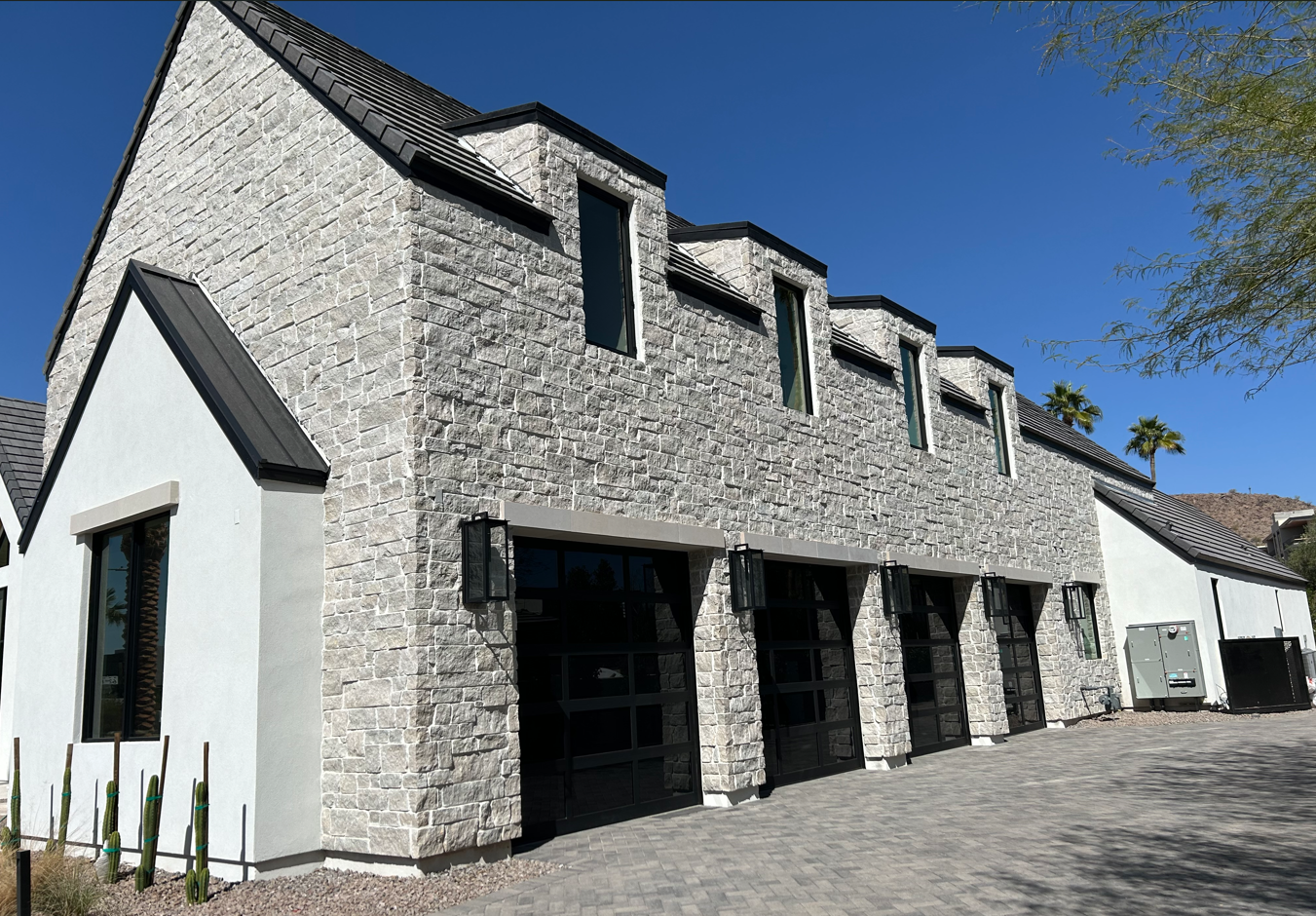 The Castlerock Collection | Stone Veneer | Apache Stone